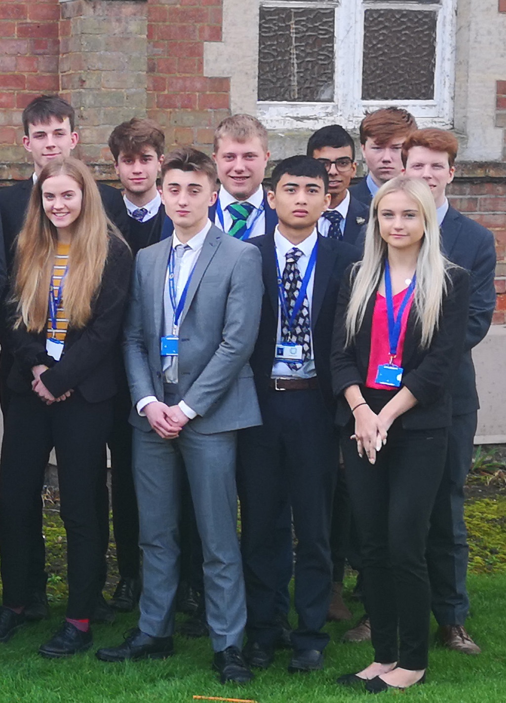 Spalding Grammar School - Examples of Sixth Form attire